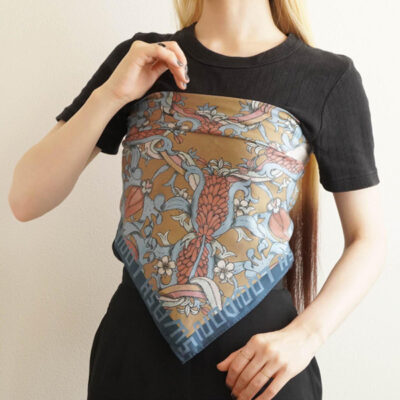 夏服に飽きたら…かんたん！いつものコーデにプラスして秋顔に 【scarf】- MOONBAT | ムーンバット